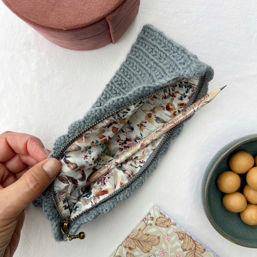 Pia Pencil Case / Knitting Pattern (en, Dk) - Etsy