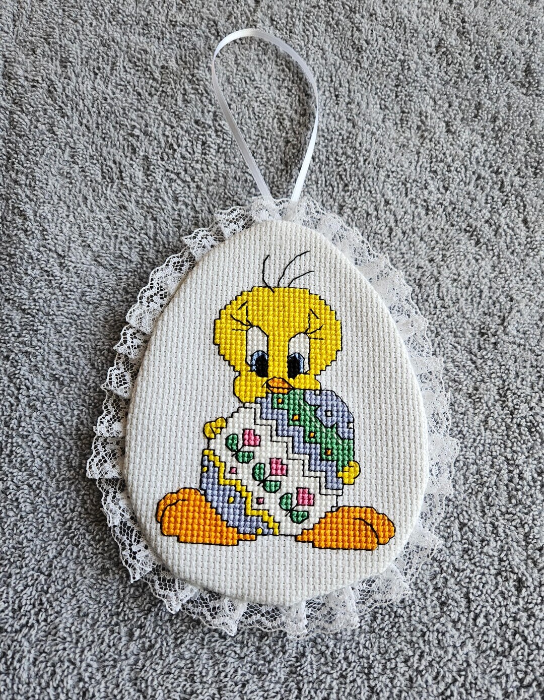 Tweety Bird Easter Wall Hanging - Etsy