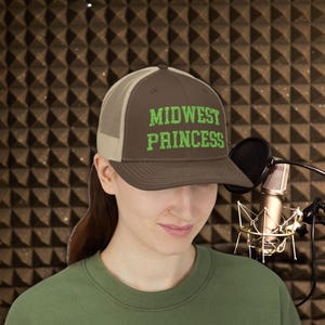 Midwest Princess Embroidered Trucker Cap - Snapback - 5 Colors - Etsy