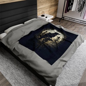 Gothic Raven Blanket - Night's Sentinel, Velveteen Fuzzy Raven Blanket ...