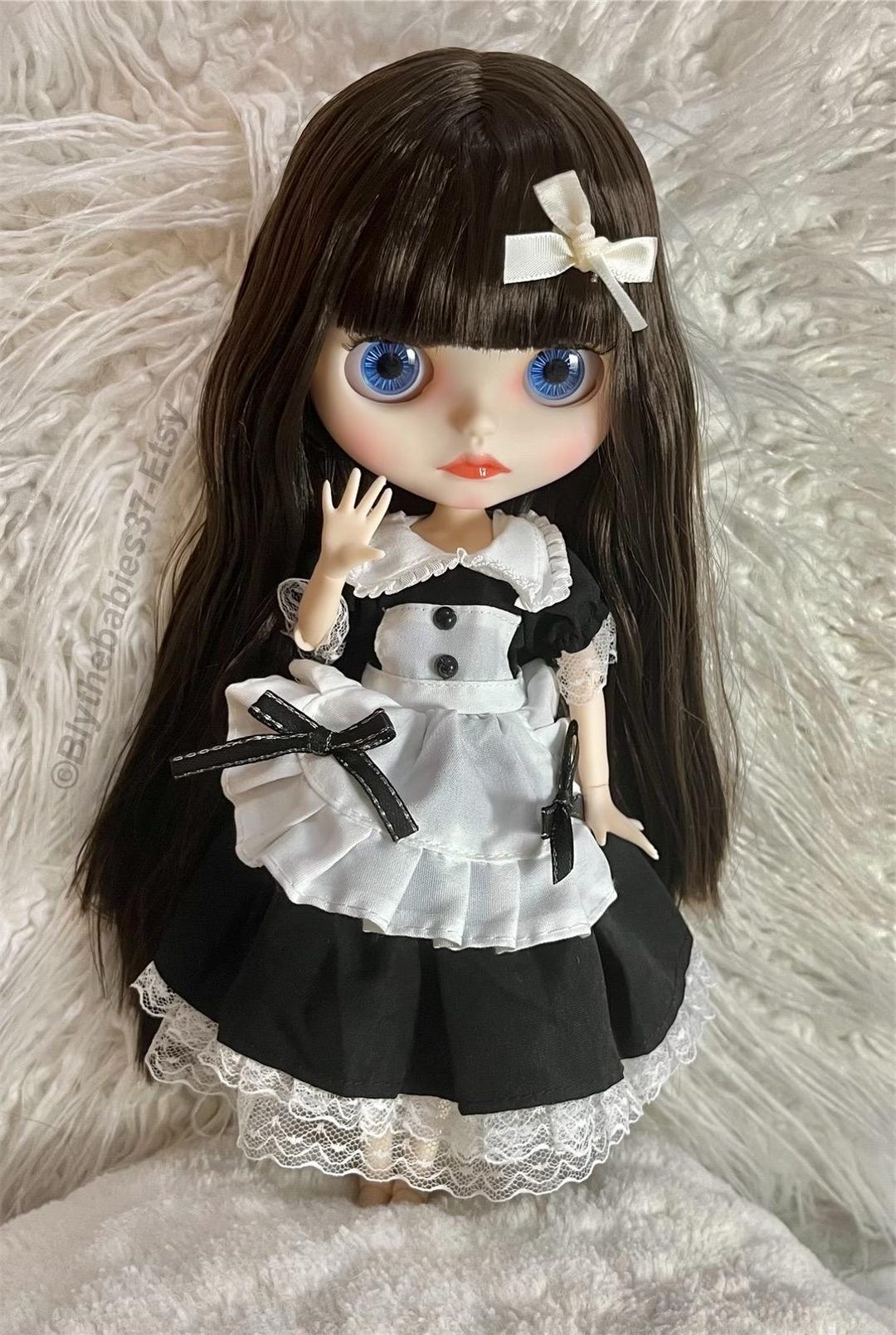 Blythe Doll WITH Maid Dress Dark Brown Long Hair White Skin Jointed ...