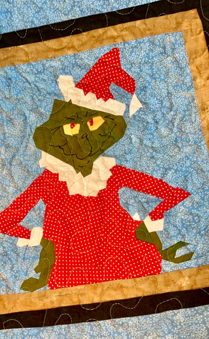 The Grinch Xmas Quilt With Matching Pillow - Etsy