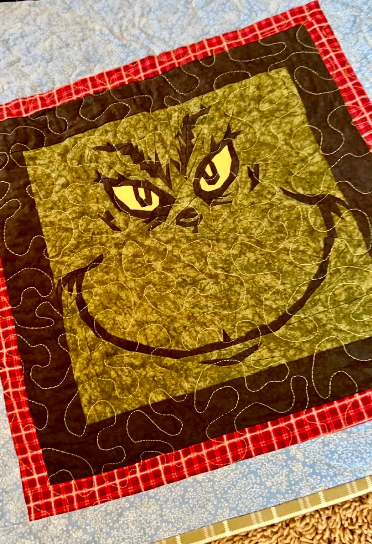 The Grinch Xmas Quilt With Matching Pillow - Etsy