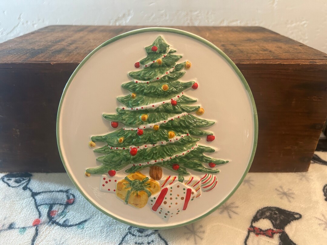 Vintage Sigma the Tastesetter Ceramic Mold Embossed Christmas Tree and ...