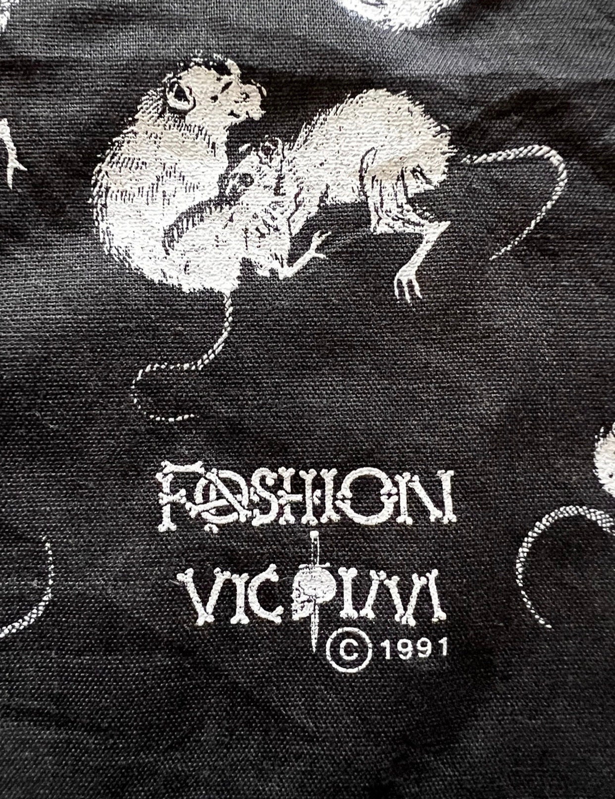Vintage Fashion Victim X Handcrafted X Vintage 1991 - Etsy