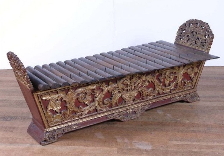 Gamelan Saron