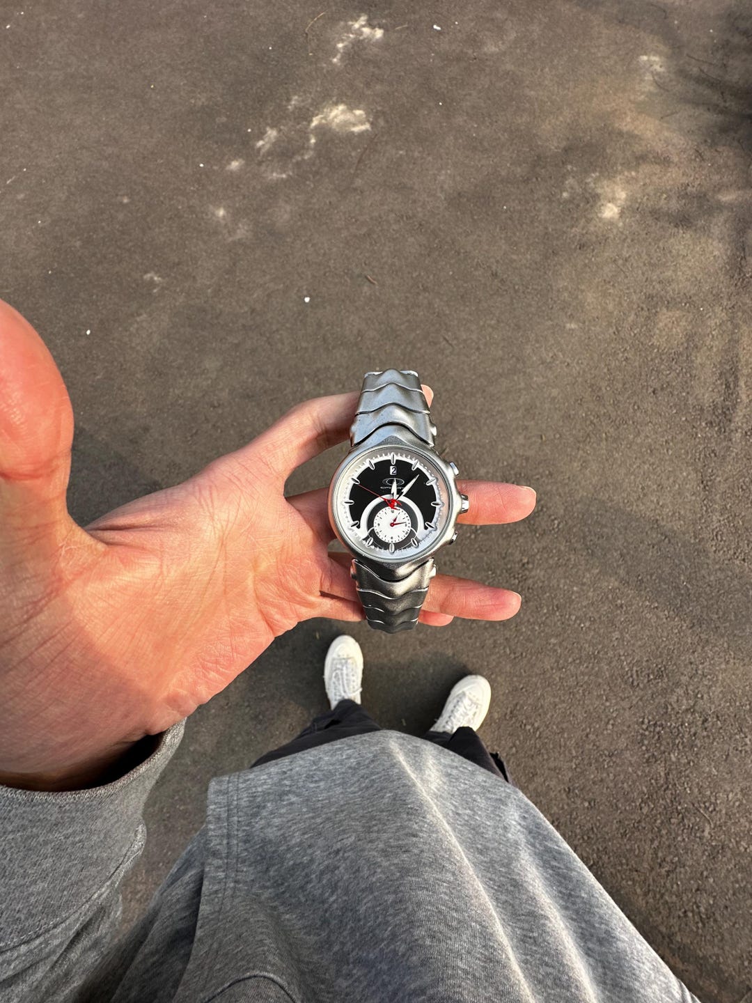 The Oakley Judge Vintage Watch is the Epitome of Style, Reliability and ...