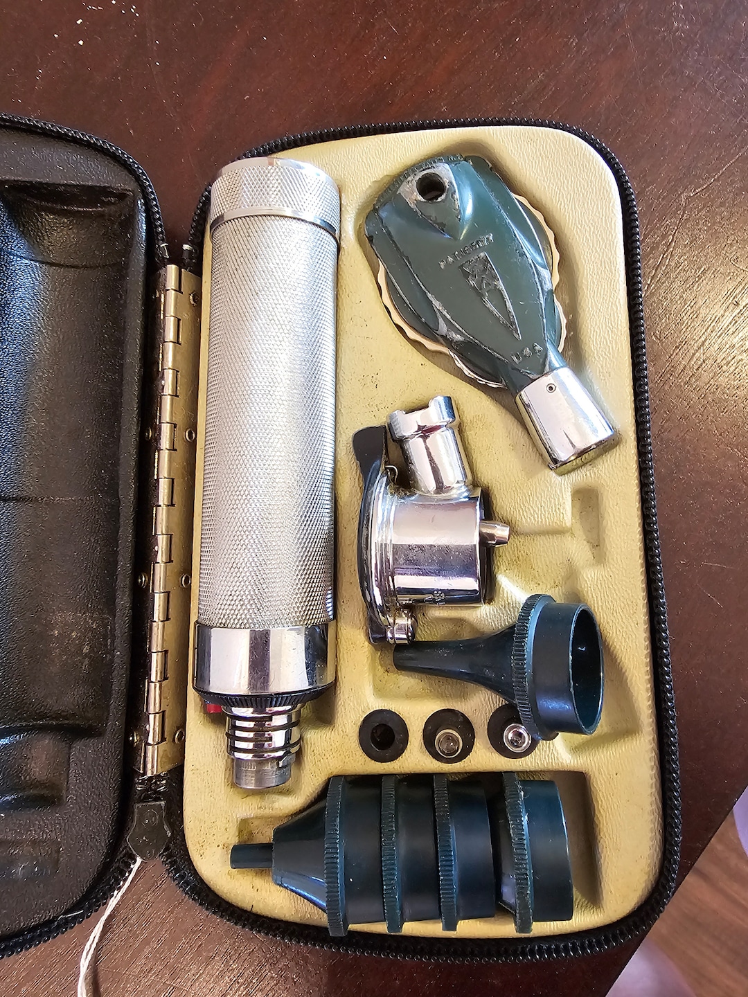 Vintage Welch Allyn Diagnostic Set Otoscope & Ophthalmoscope in Case; Antique Medical Supplies ...