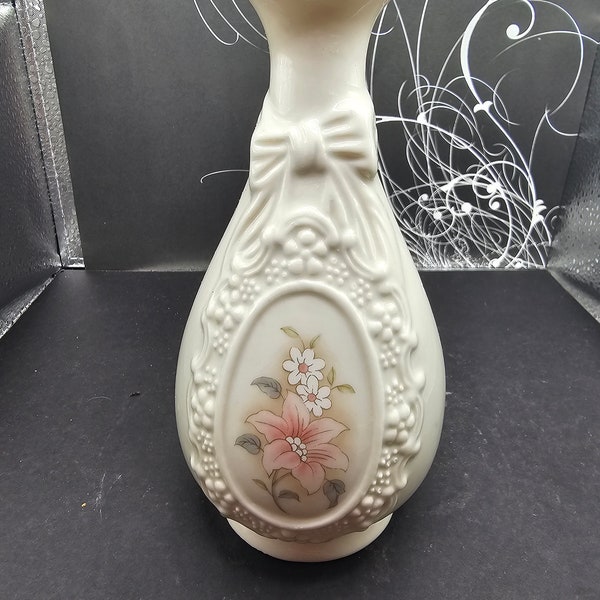Ribbon Vase - Etsy