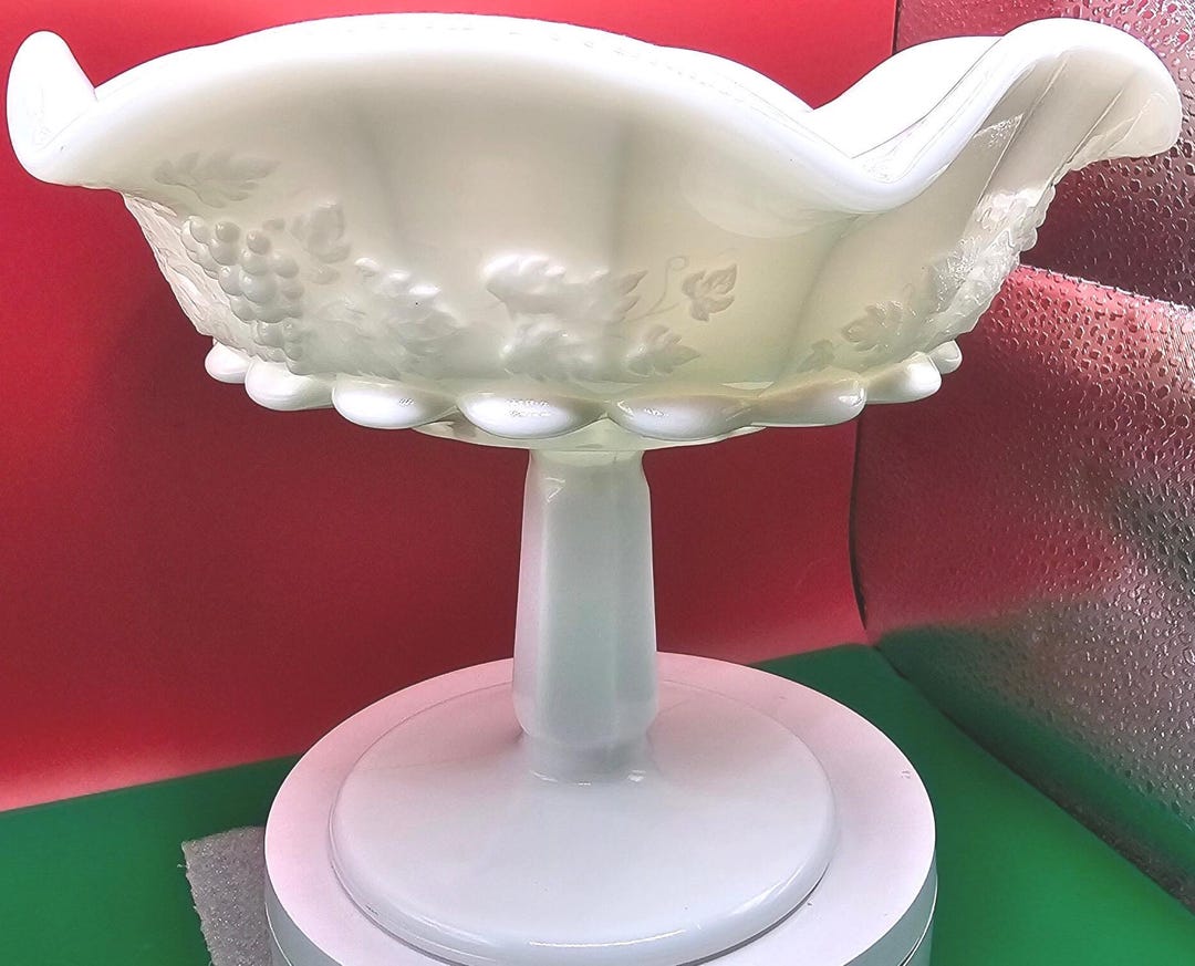 Vintage Westmoreland Paneled Grape Fluted Top Pedestal Compote Dish B5 ...