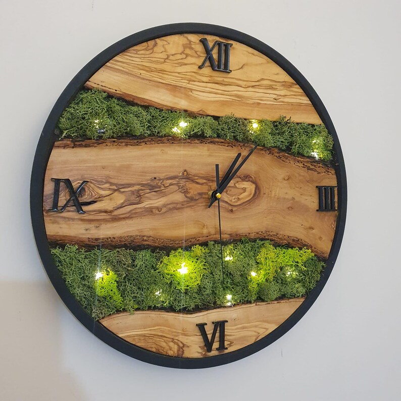 LED Light Live Moss Round Wall Clock, 40 Cm.(16 Inch). Personalized ...