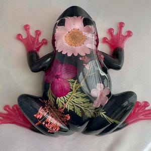 Flower Frog, Resin Frog, Epoxy Resin Frog Figurine, Frog Decor, Resin ...