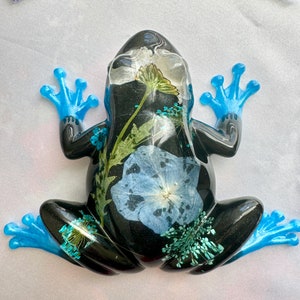 Flower Frog, Resin Frog, Epoxy Resin Frog Figurine, Frog Decor, Resin ...