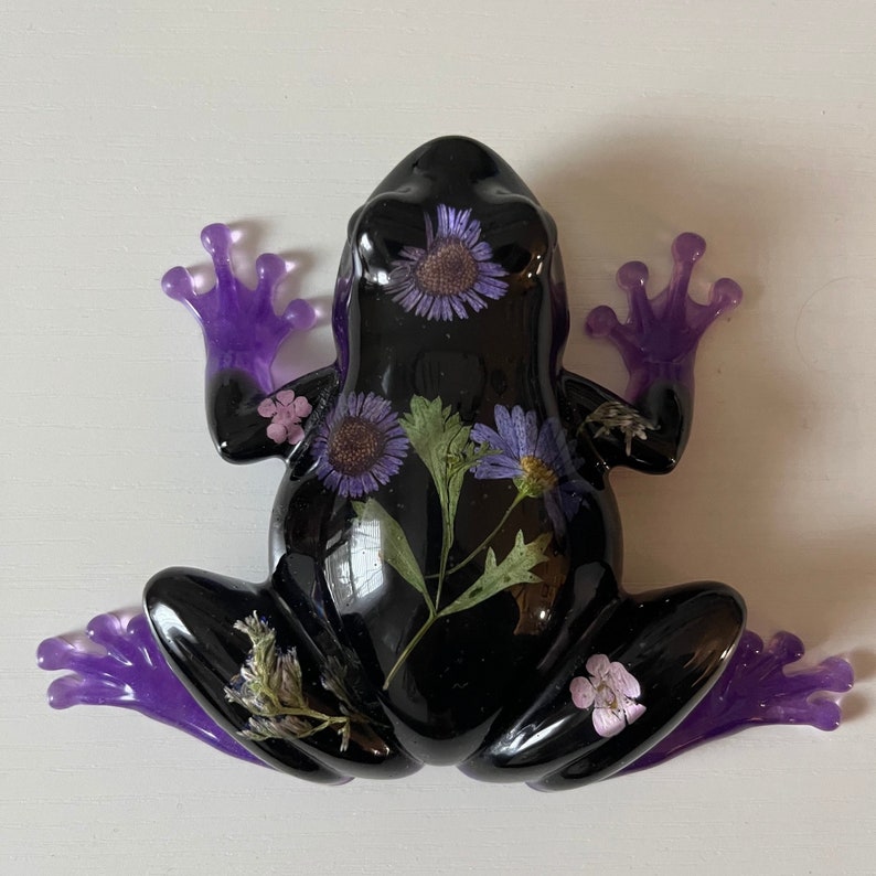 Flower Frog, Resin Frog, Epoxy Resin Frog Figurine, Frog Decor, Resin ...
