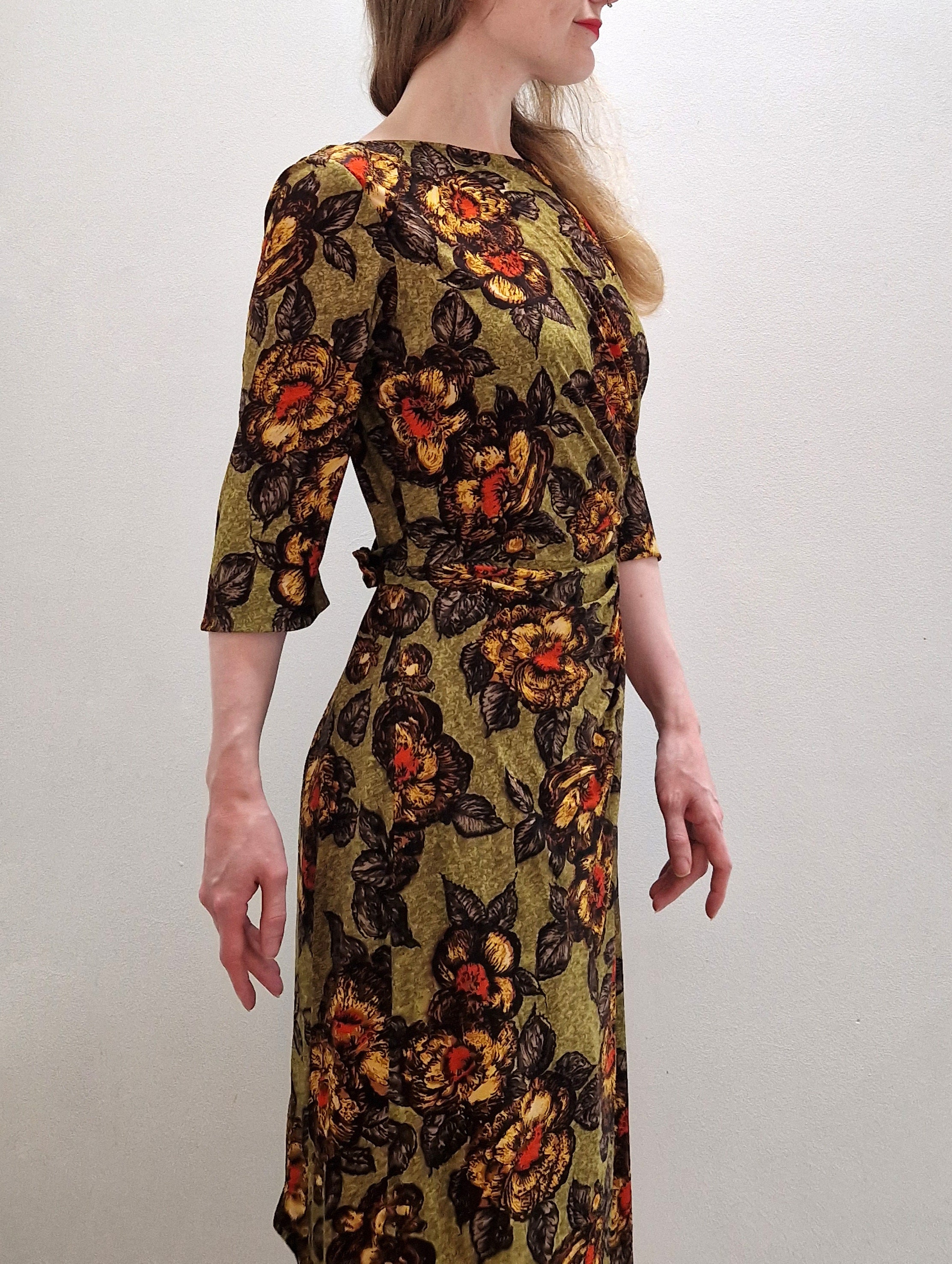 1940s 'jeannie Brand Jersey' Rayon Jersey Floral Print Belt Back Dress ...