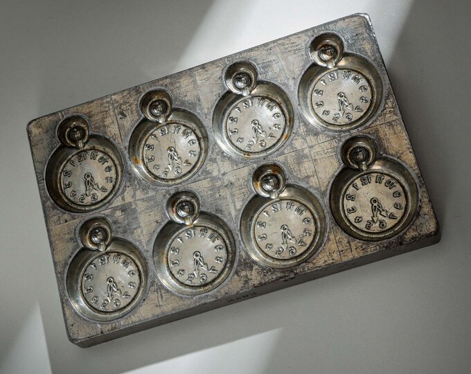 Vintage Chocolate Mold With 8 Pocket Pocket Watch Designs – Detailed ...