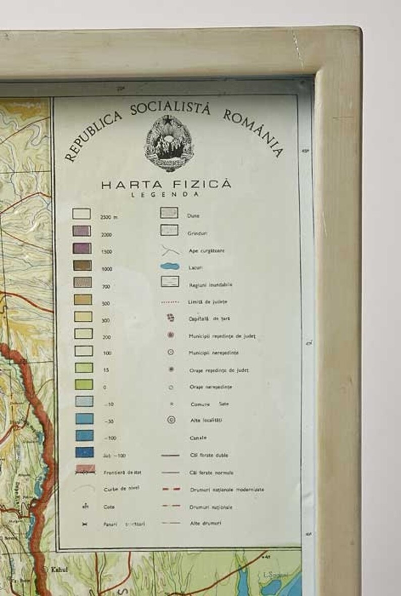 Vintage Old School Map, Romania Topographical Framed Map - Etsy