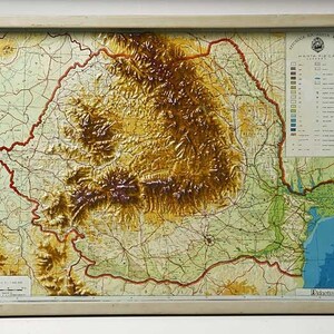 Vintage Old School Map, Romania Topographical Framed Map - Etsy