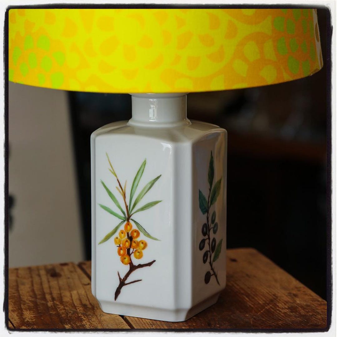 Vintage Danish Porcelain Table Lamp, Hand Painted Motifs of Berries - Etsy