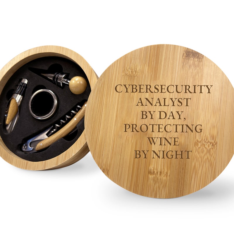 Cybersecurity Gifts - 60+ Gift Ideas for 2025