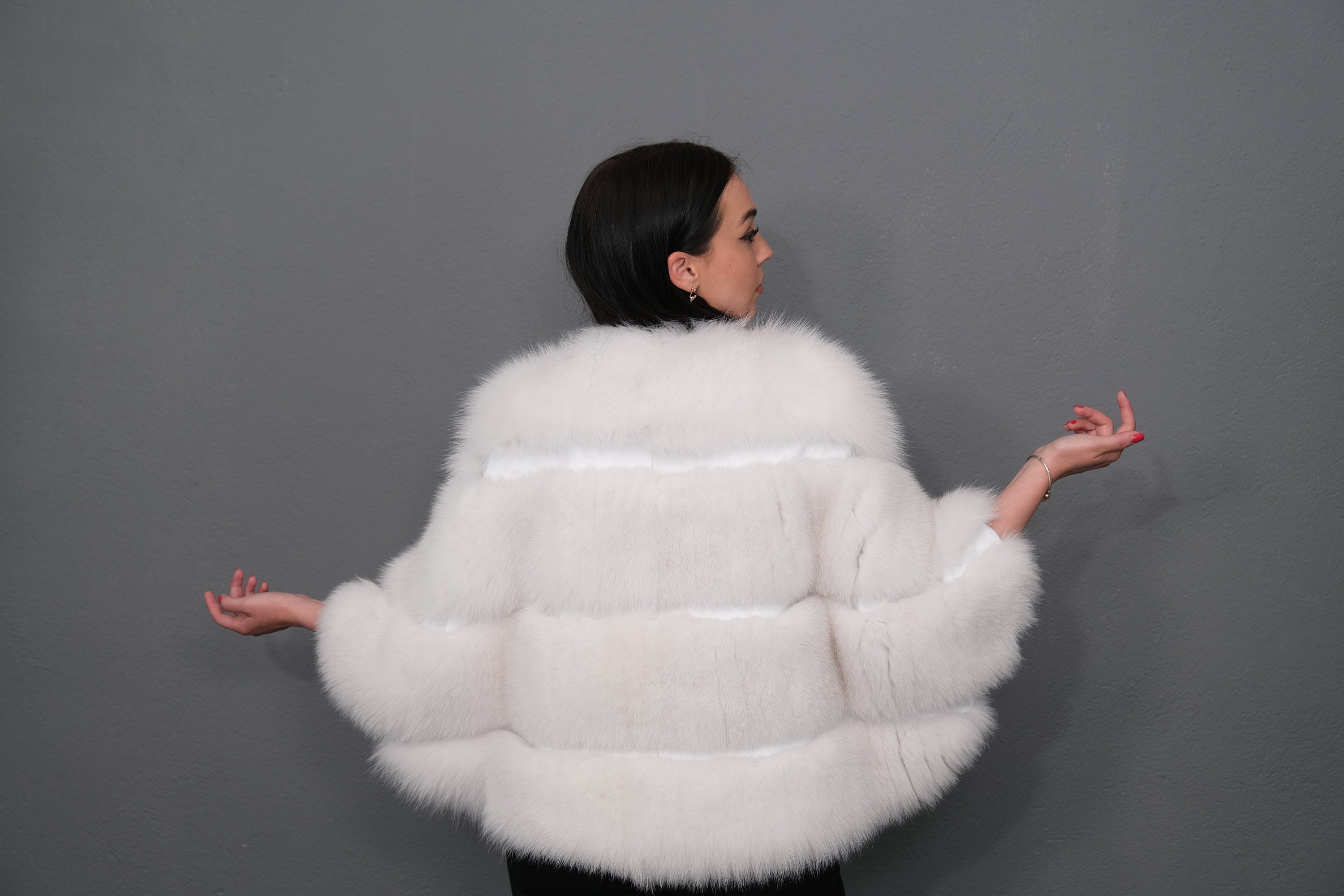 White Fox Fur Cape White Fox Fur Vest White Fox Fur Jacket White Fox ...