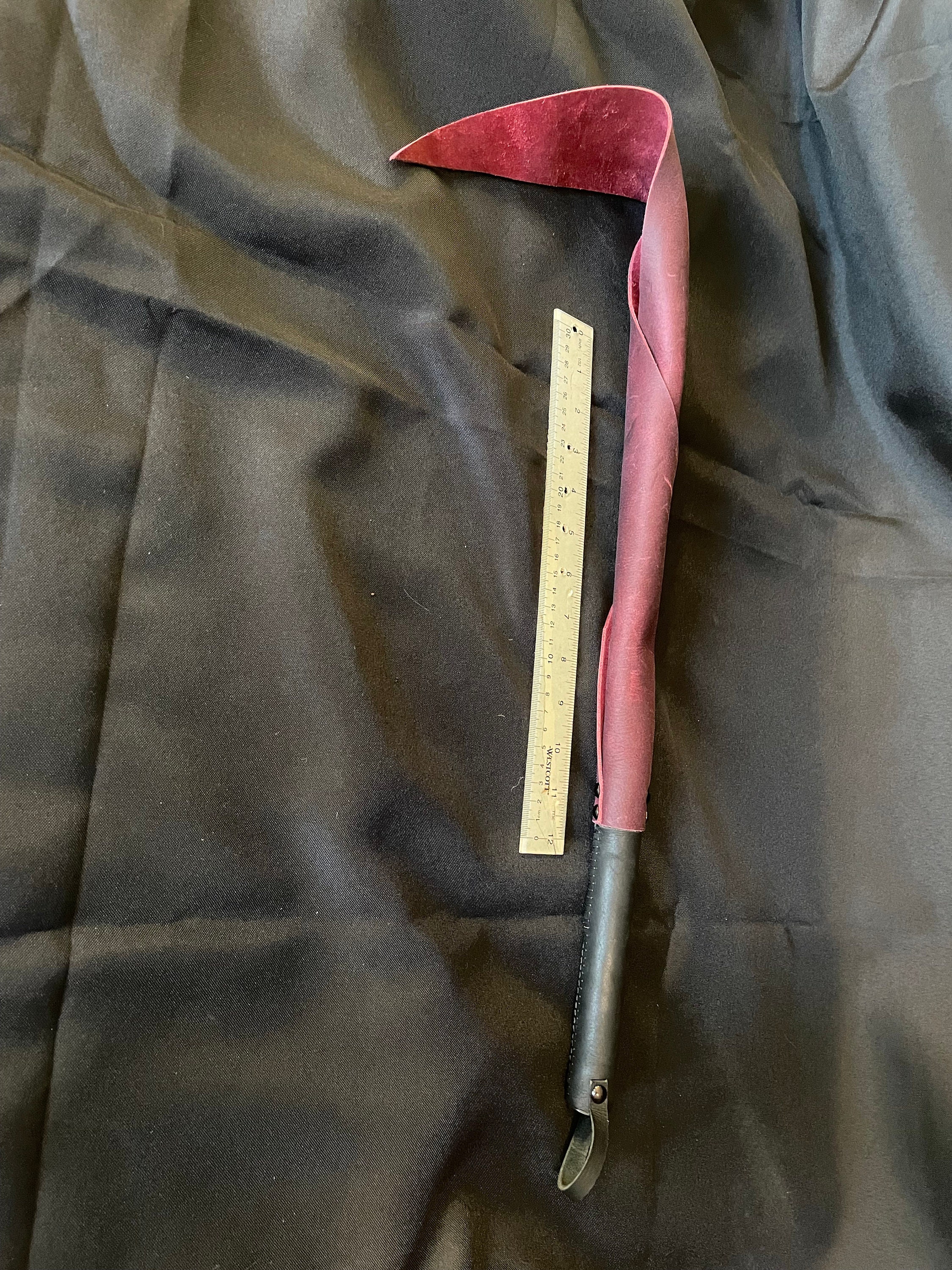 Kodiak Leather Dragon Tail Whip Flogger - Etsy