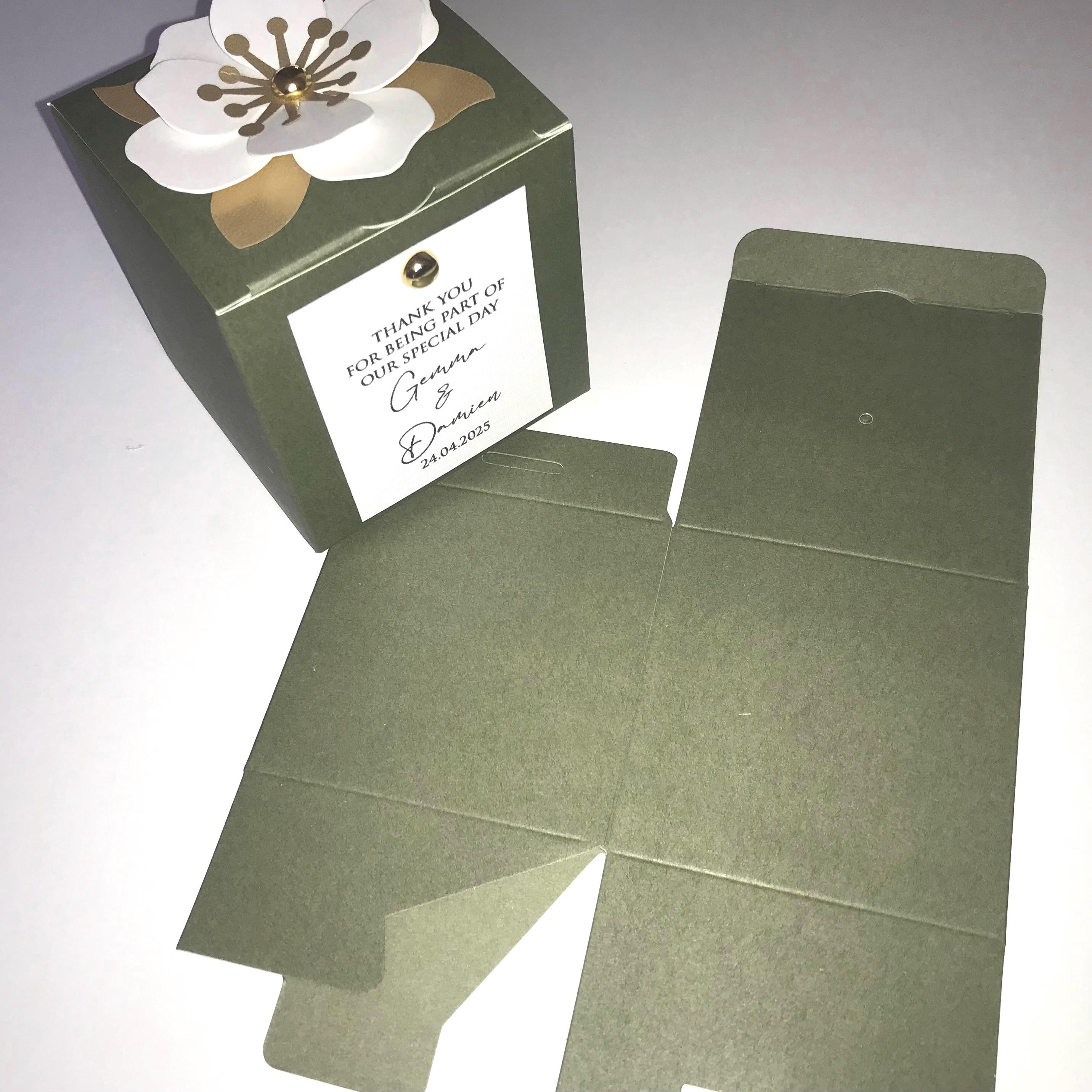 10 Sage Green Favour Boxes With Flower Decor, Personalised Favour for ...