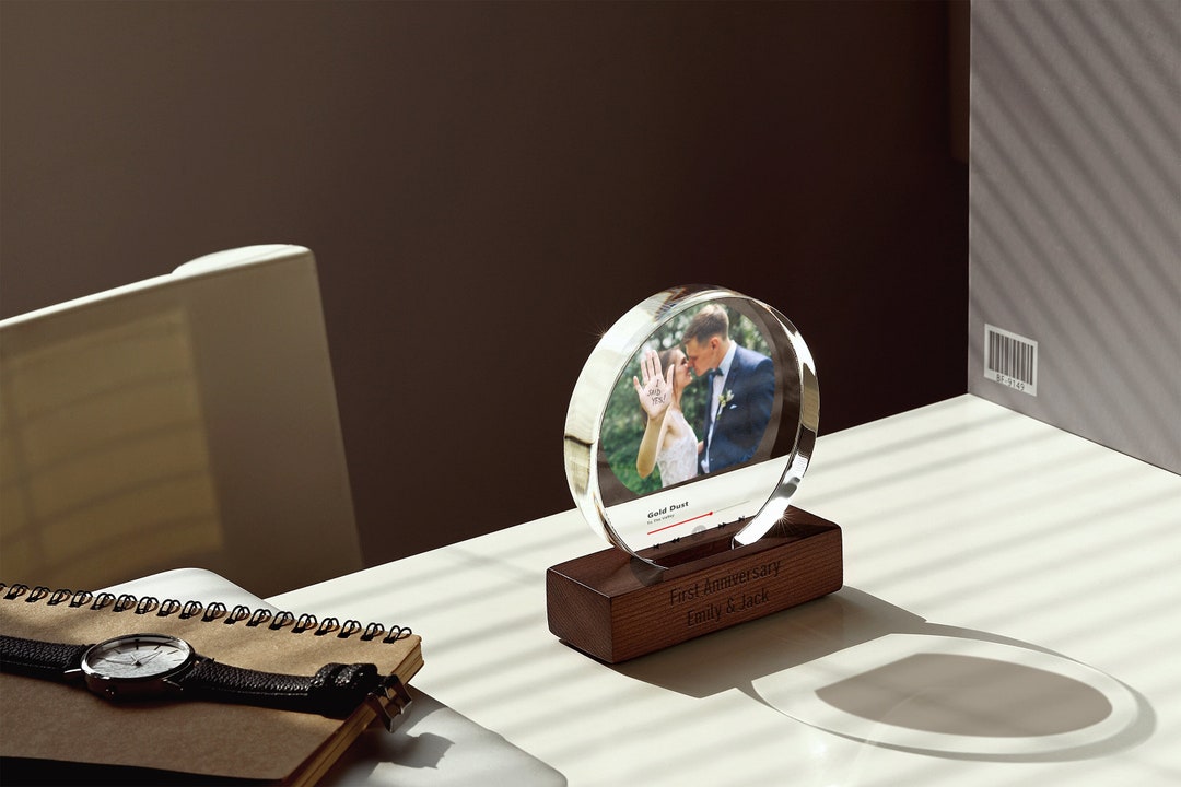 Custom Engraved Wood Round Acrylic Photo Frame - Picture Frame ...