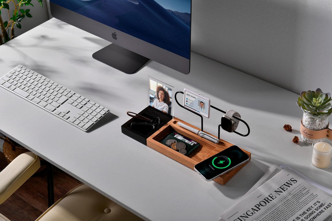 Personalized Charging Station With Custom Picture Frame Headset Stand ...