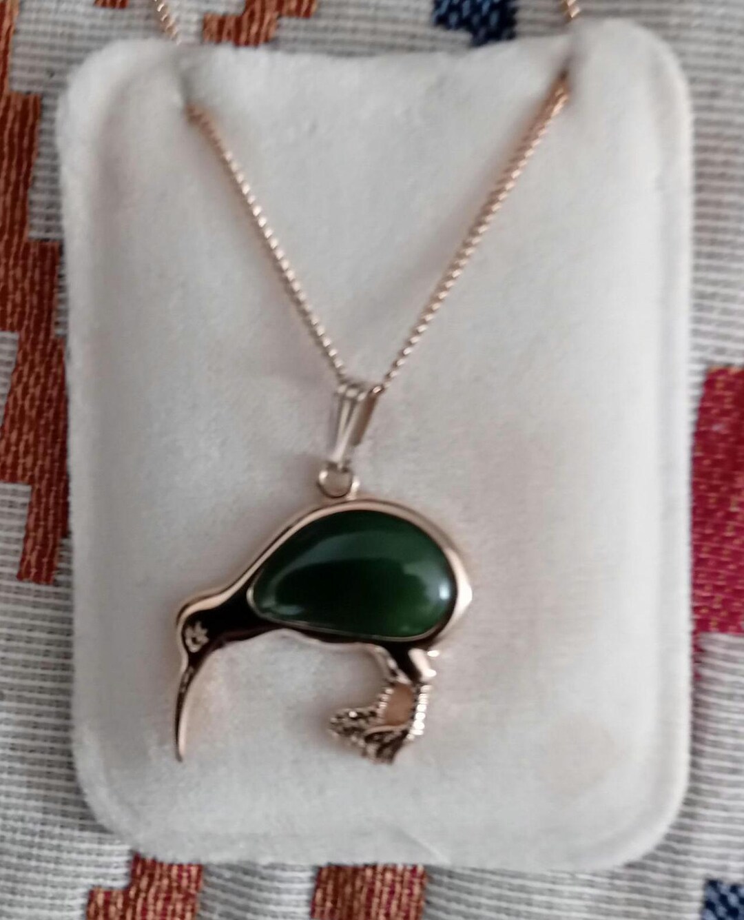 KOHA ARIKI Kiwi 22ct Gold Plate and Nephrite Jade Pendant With Chain ...