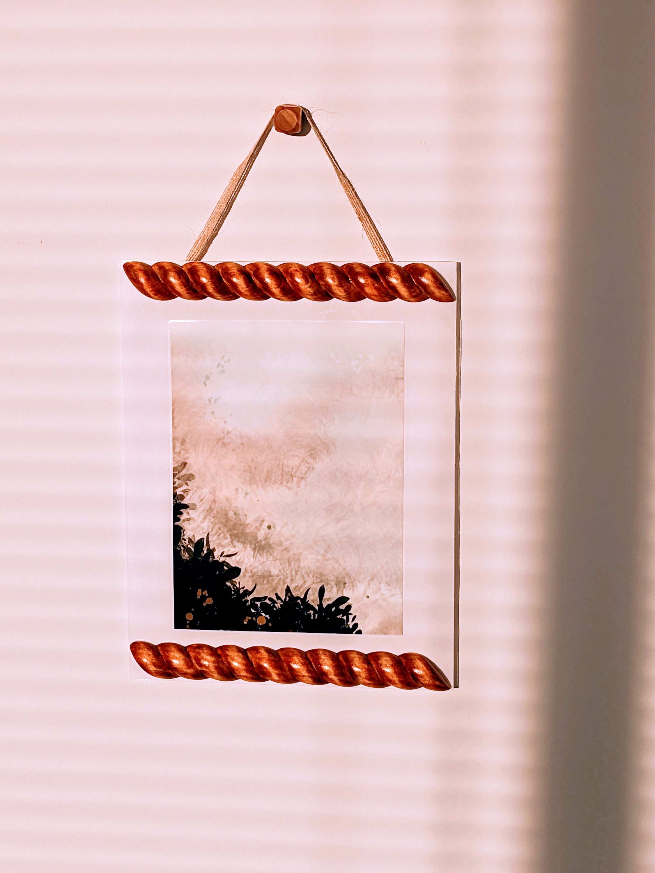 Rustic Wood Magnetic Frame, Vintage and Unique Color Palette, Made of ...