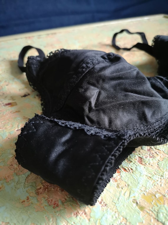 Soviet Era Vintage Brasserie Vintage Black Women's Un… - Gem