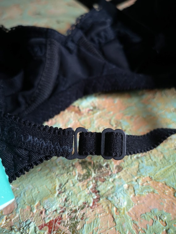 Soviet Era Vintage Brasserie Vintage Black Women's Un… - Gem