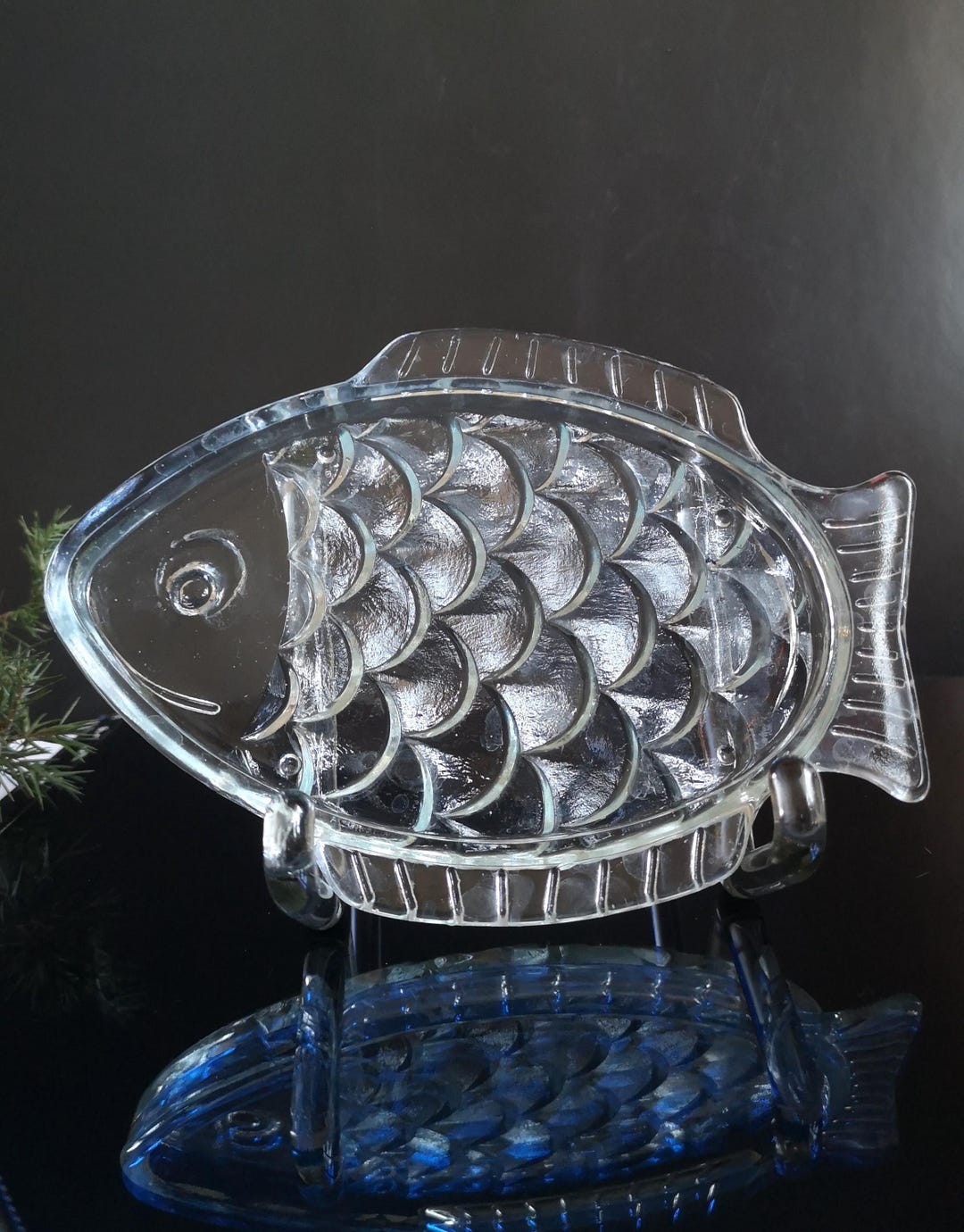 Vintage Fish-shaped Glass Serving Plate, Pressed Glass Dish - Etsy