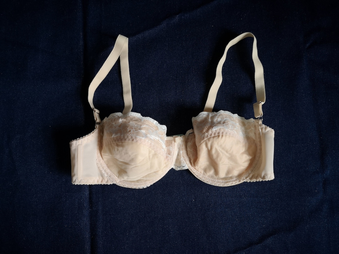Soviet Era Vintage Brasserie Vintage Beige Women's Underwear Brasserie ...