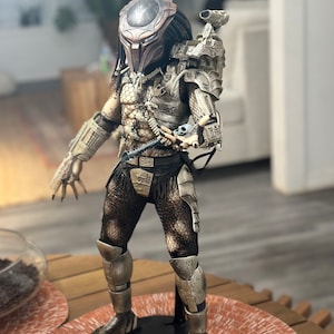 Predator Tree Topper - Etsy