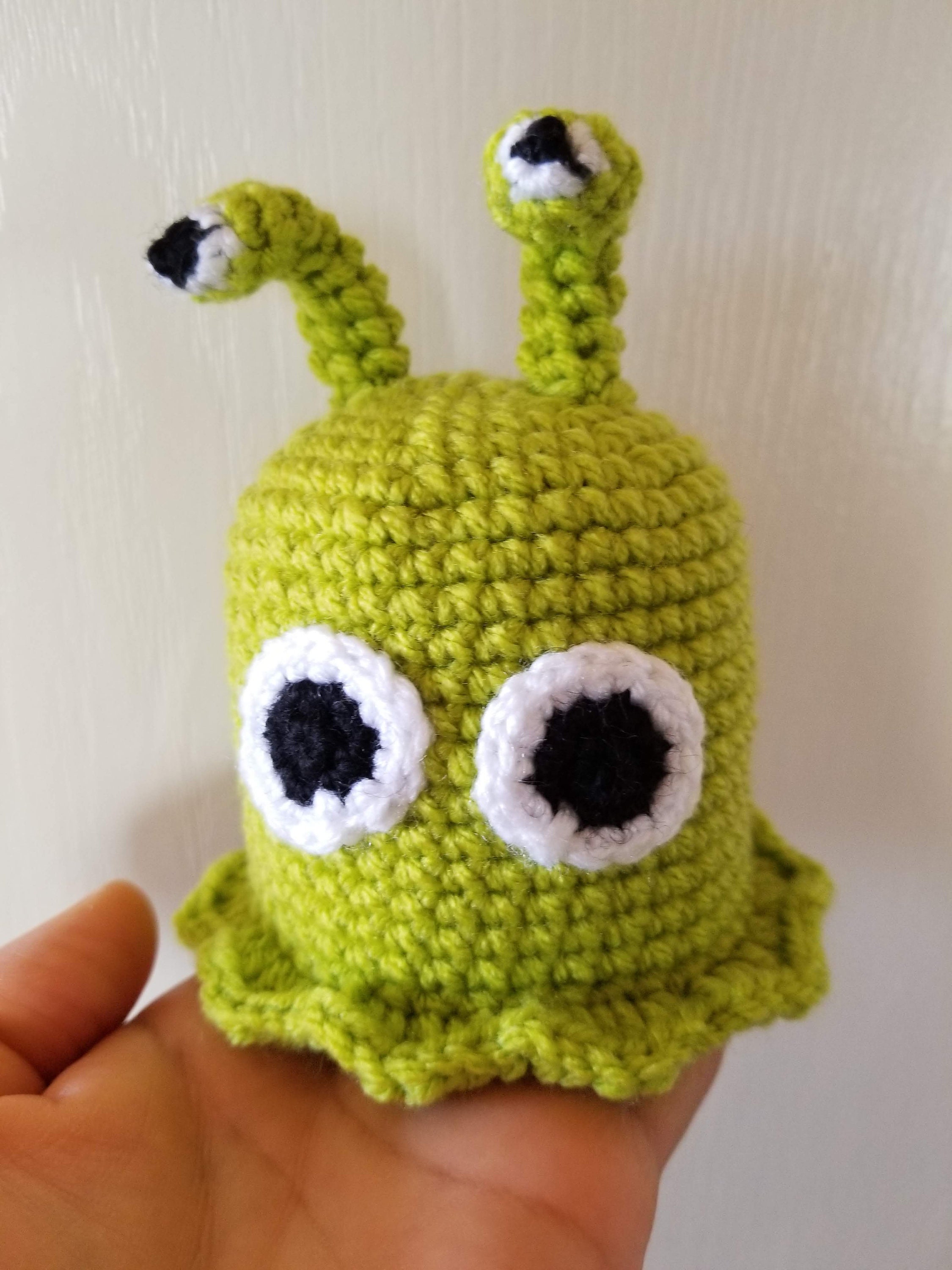 Alien Blob Desk Buddy CROCHET PATTERN, Crochet Stuffed Toy, Amigurumi ...