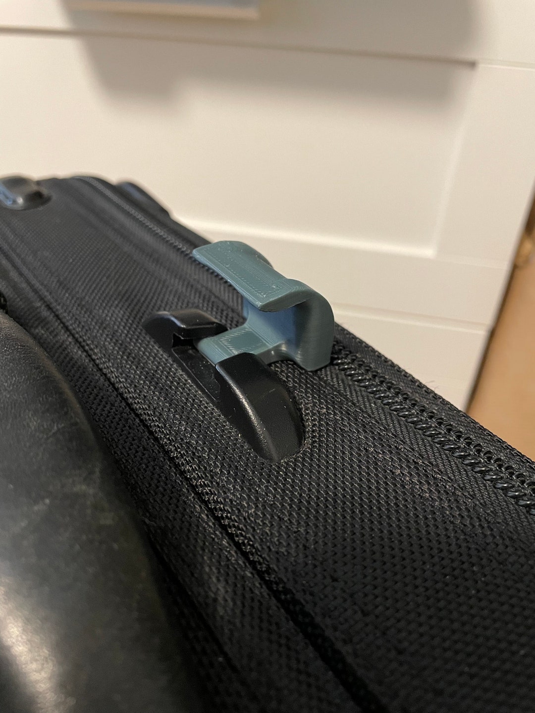 Ultimate Luggage Hook for Your Briggs & Riley Luggage - Etsy