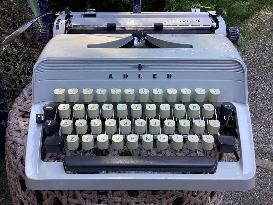 Vintage Adler Gabriele 10 Working Manual Portable Typewriter With ...