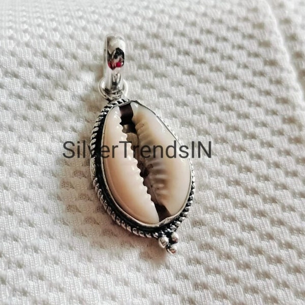 Cowrie Shell Pendant - Etsy
