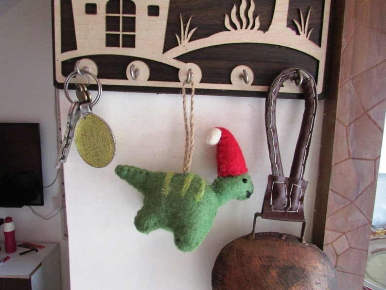 Handmade Dianasore in Christmas Cap Ornament Felted Toy for Cat Organic ...