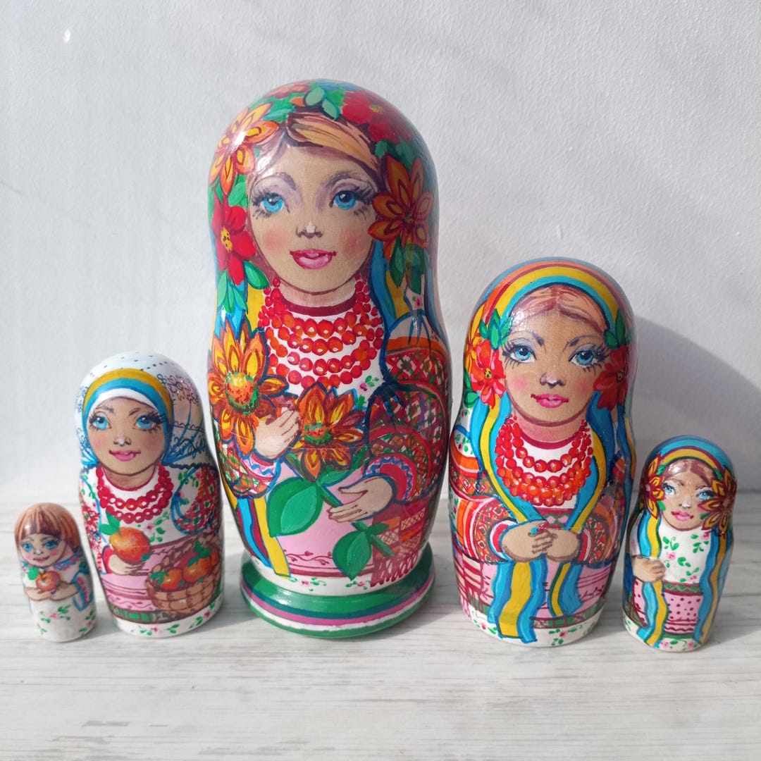 Ukrainian Nesting Dolls Set of 5 – Hand Painted Matryoshka – Colorful ...