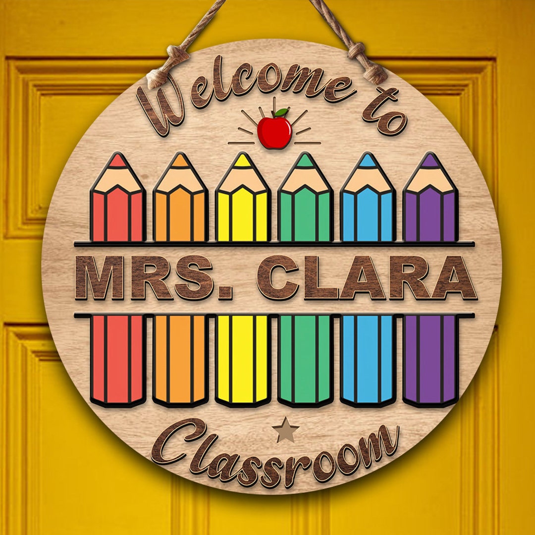 Personalized Teacher Door Hanger: Custom Wood Classroom Decor - Etsy