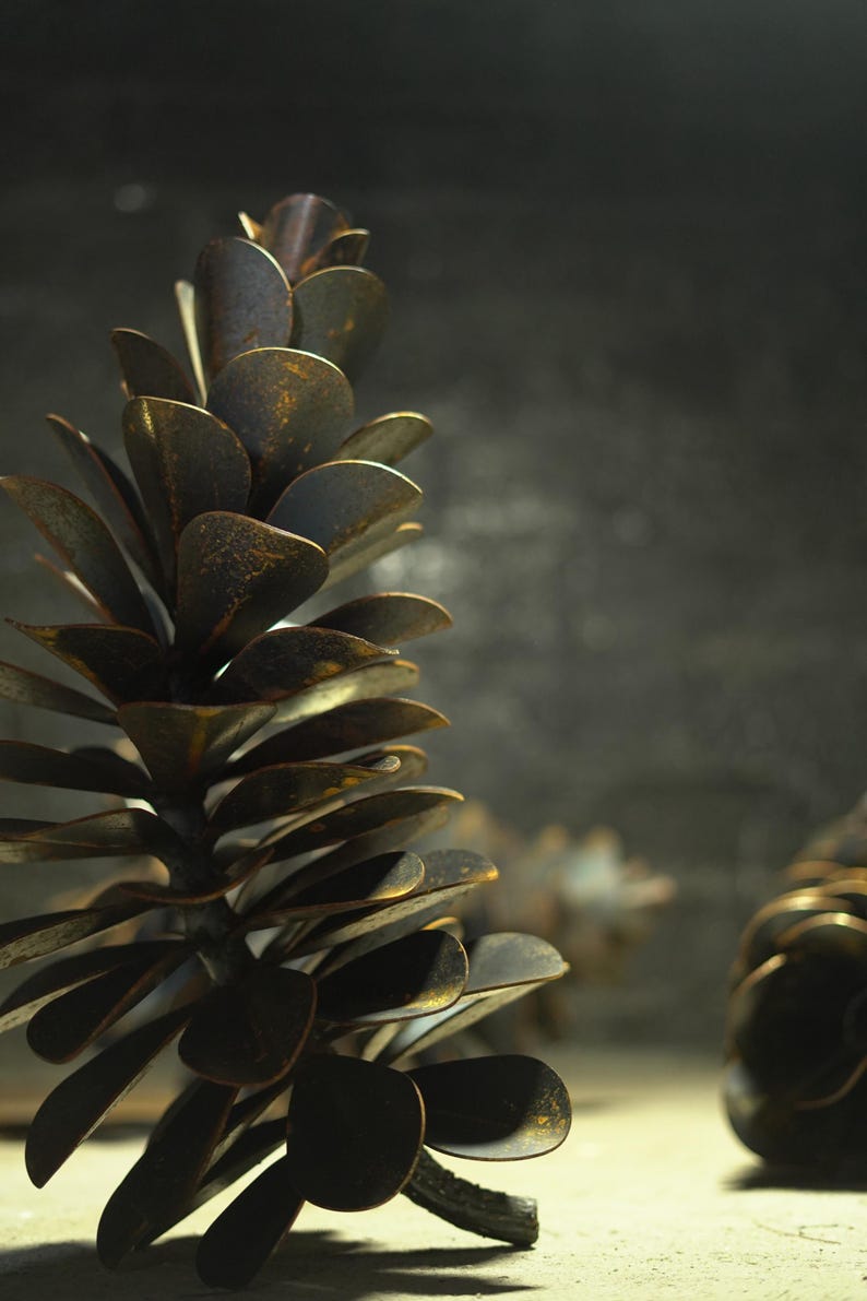 Rustic Steel Sculpture – Timeless Elegance for Gardens, Restaurants ...