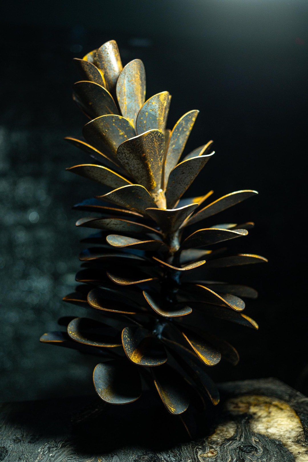 Stunning Rusted Pine Cone Sculpture – Large Metal Garden Ornament ...
