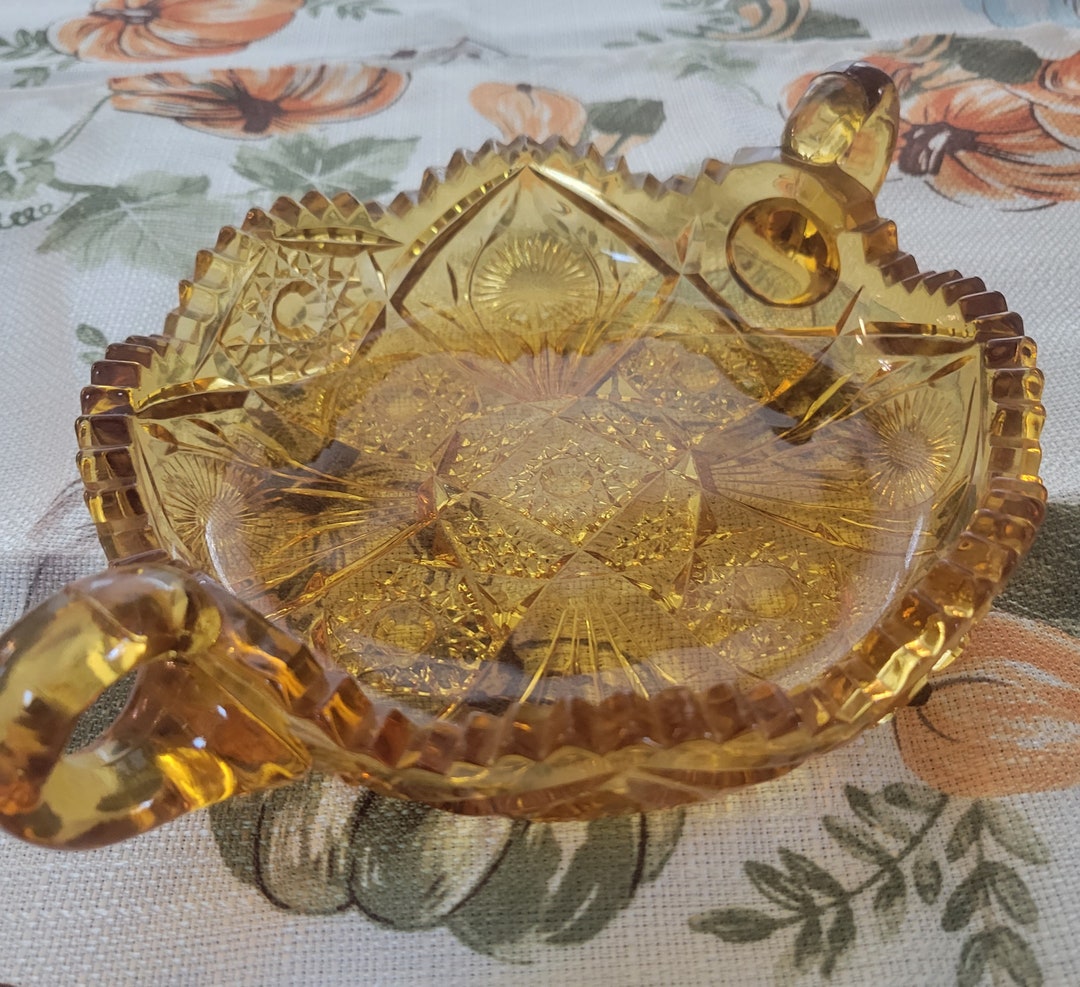 Quintec Heritage Pattern Sawtooth Rim Glass Dish in Amber - Etsy