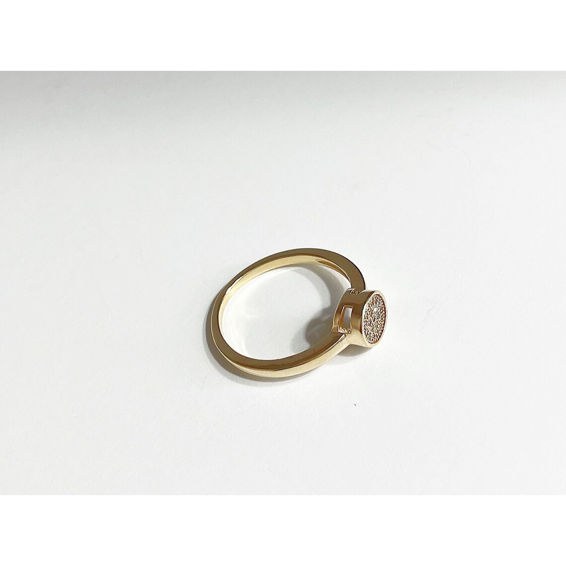 Ring With Circle Detail Filled With Zirconia - Etsy