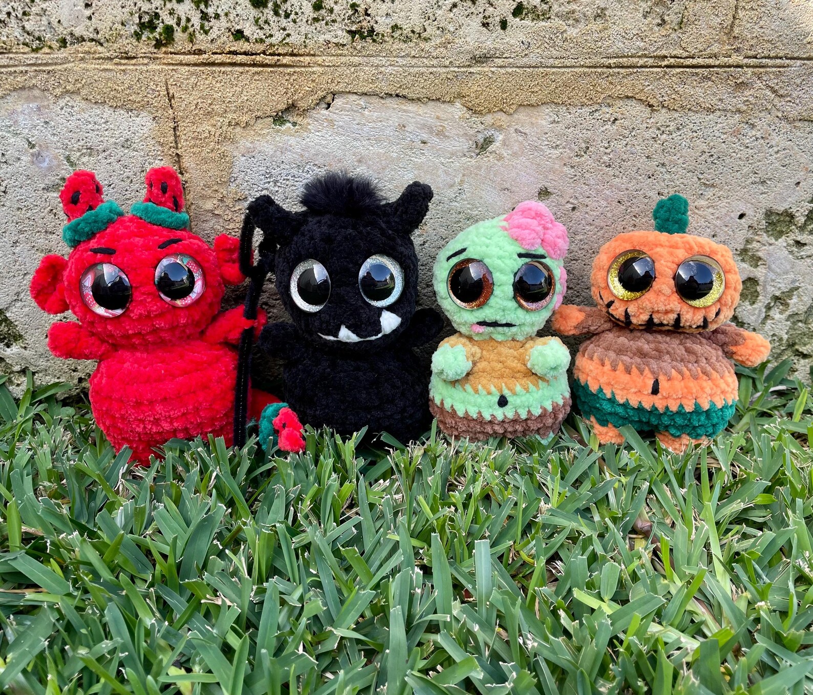 Fragaria the Strawberry Devil *CROCHET PATTERN ONLY* - Etsy