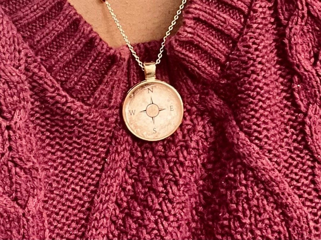 Vintage Compass Pendant Necklace Gold Travelers Jewelry T Adventurer Wanderlust Rustic T