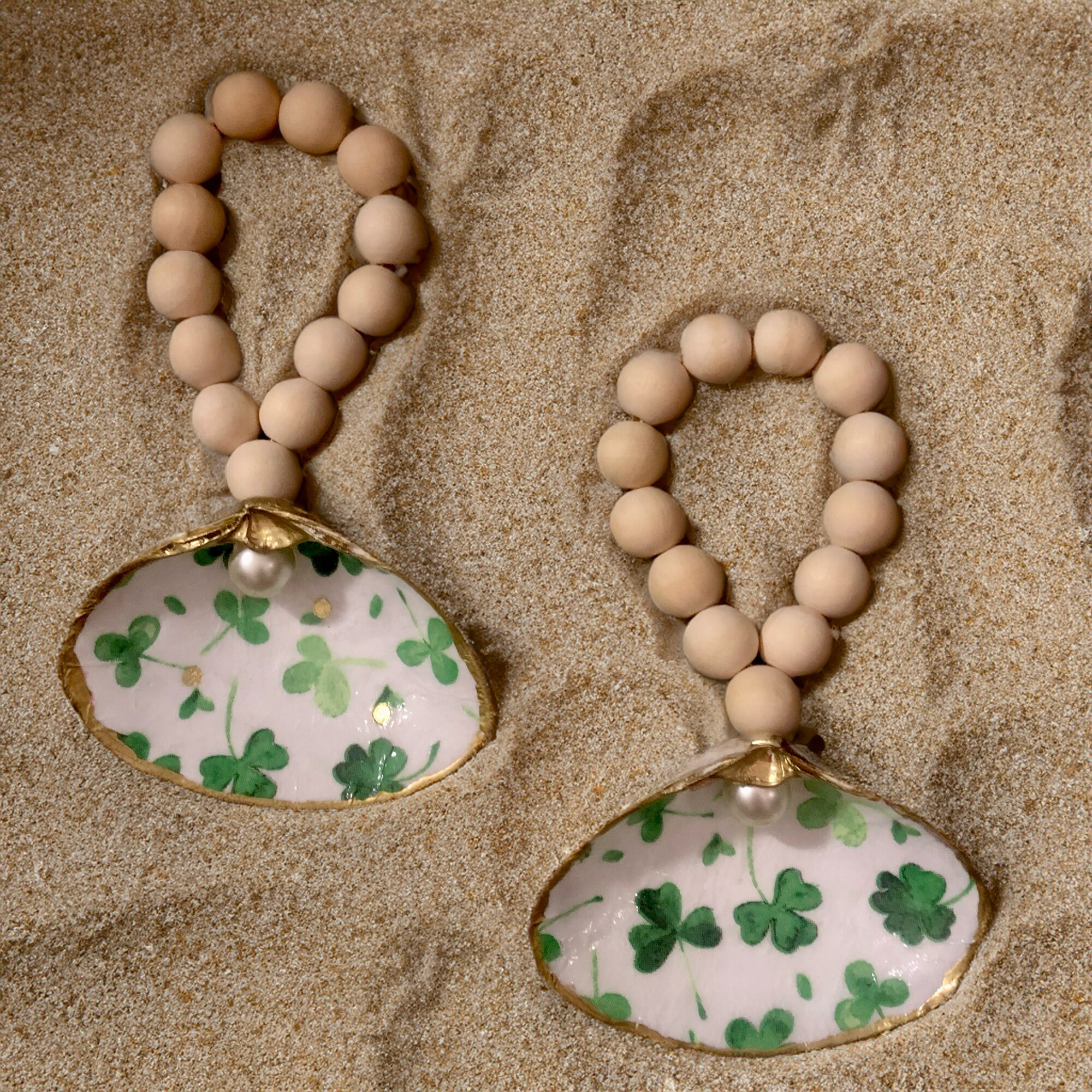 St. Patricks Day Clam Shell Decoupage Napkin Ring Holders or Wine ...